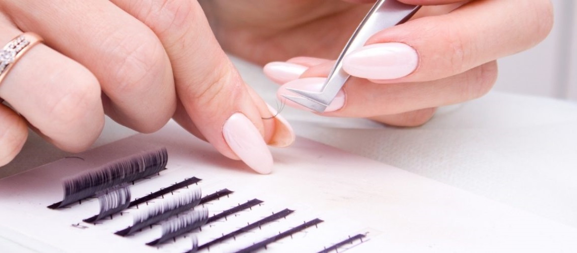 How To Make Volume Lash Fans - Lash Masterclass